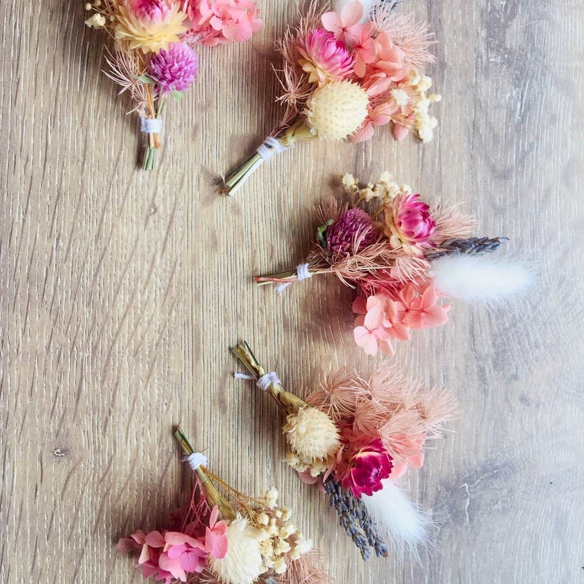 Mini Dried Flower Posy – Mint Preloved